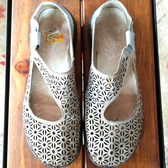 Rieker | Shoes | Rieker Daisy Antistress Mary Janes | Poshmark